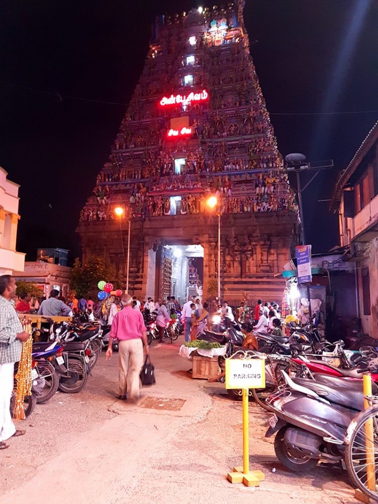 Food from 'The Hole in the Wall'- Jannal Kadai in Chennai ...